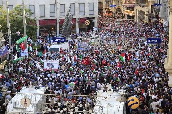 مسيرة بـاسطنبول تنديدًاً بالعدوان الصهيوني عليغزة شبكة رصد الإخبارية