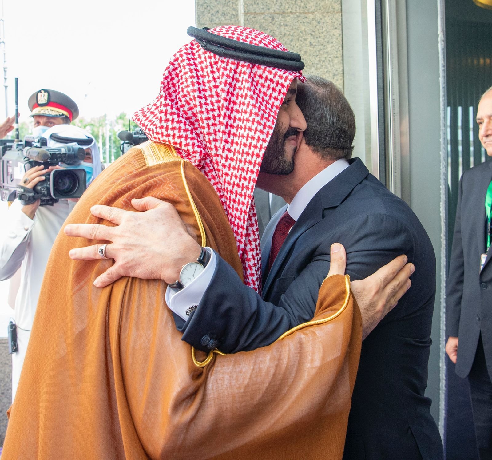 شاهد بن سلمان يستقبل السيسي في جدة شبكة رصد الإخبارية